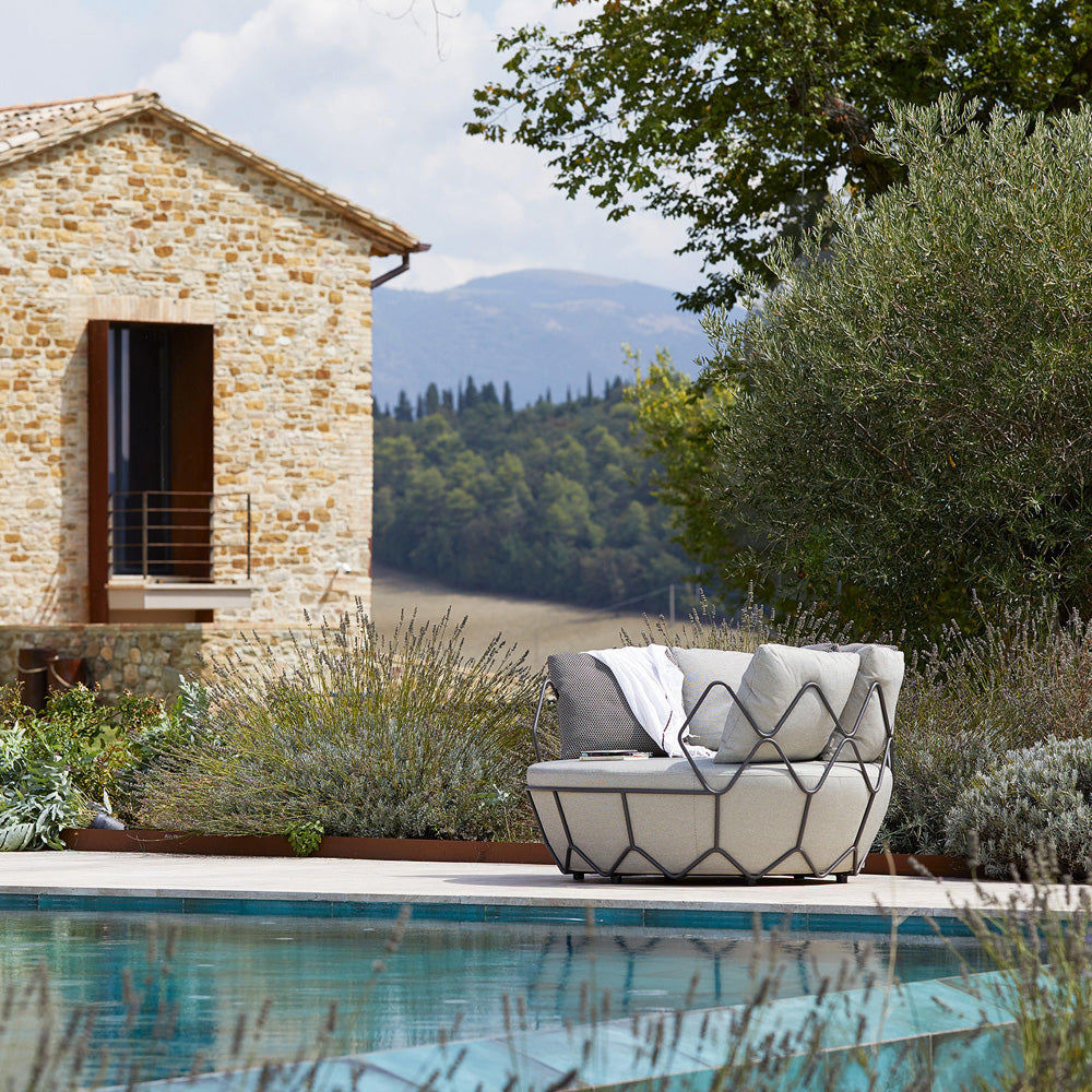 Round daybed | Zzue Creation