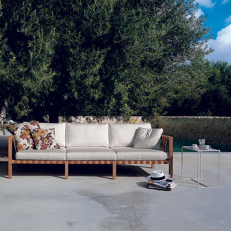 Mistral 102 Two-seater sofa | Zzue Creation